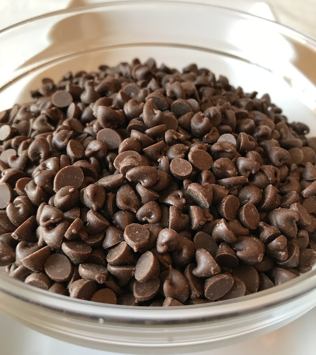 Wilbur Mini Milk Chocolate Drops | Sweet Creations Unlimited, Inc.